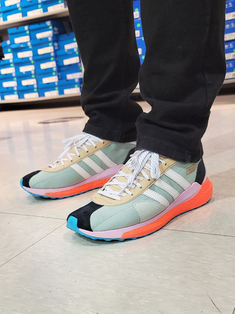 아디다스 x 퍼렐윌리엄스 TOKIO SOLAR HU 그린 틴트 멀티 남성 스니커즈 운동화 | 상품 상세 | 크로켓