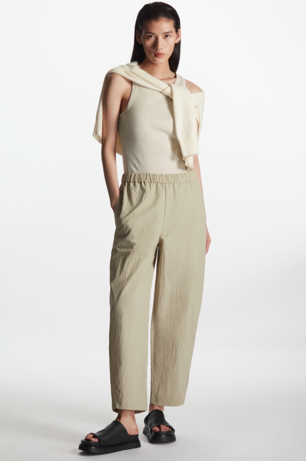 COS 코스 여자 BARREL-LEG DRAWSTRING 트라우져 팬츠 베이지 1056033002 | 상품 상세 | 크로켓