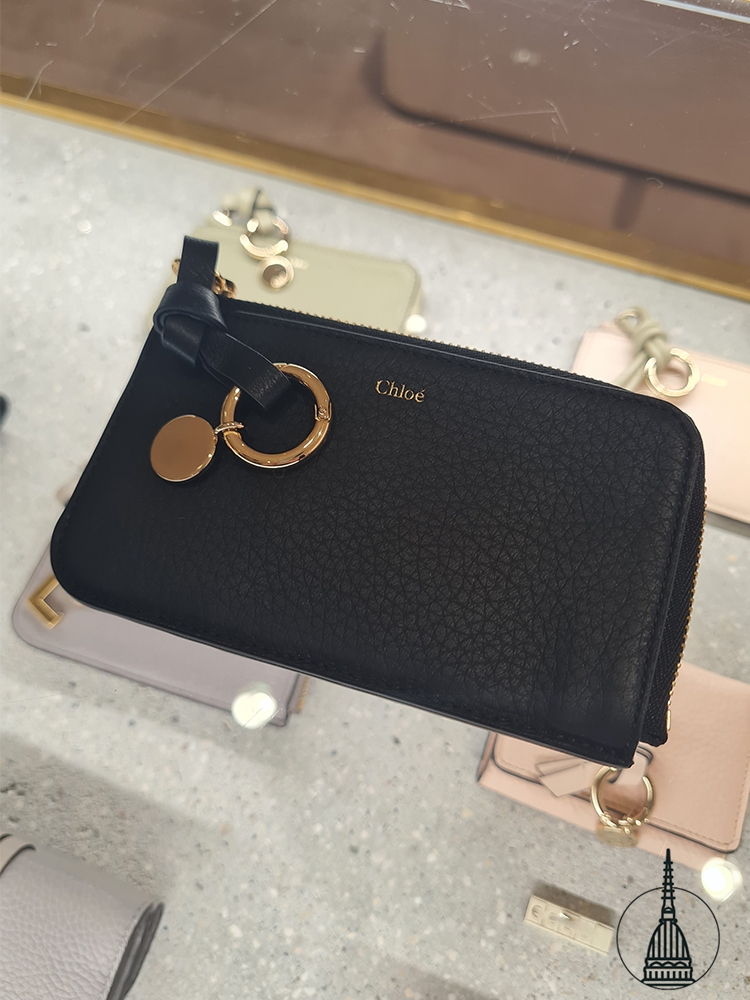 컬러 - 끌로에 알파벳 레더 카드지갑 CHC17UP716H9Q001 | 상품 상세 | 크로켓