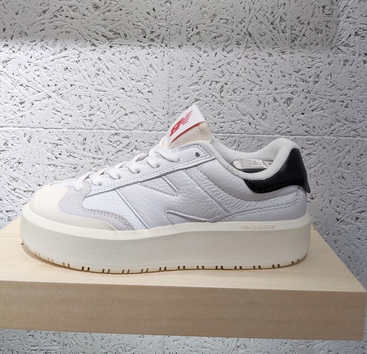 뉴발란스 CT302 화이트 블랙 CT302OD | 상품 상세 | 크로켓