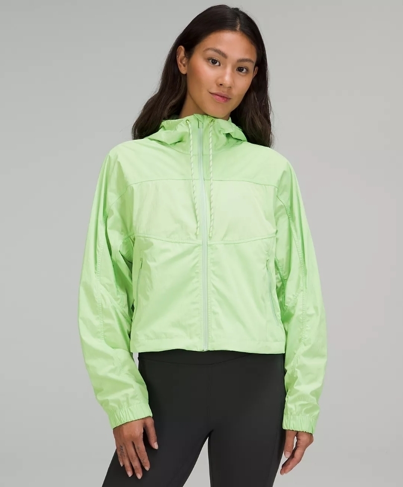 룰루레몬 라이트웨이트 크롭 경량 바람막이 자켓 3종 Lightweight Cropped Jacket / 캐나다 세레나마켓 ...