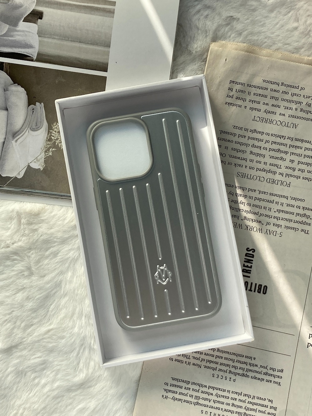 리모와 아이폰 케이스 ALUMINIUM GROOVE CASE FOR IPHONE | 상품 상세 | 크로켓