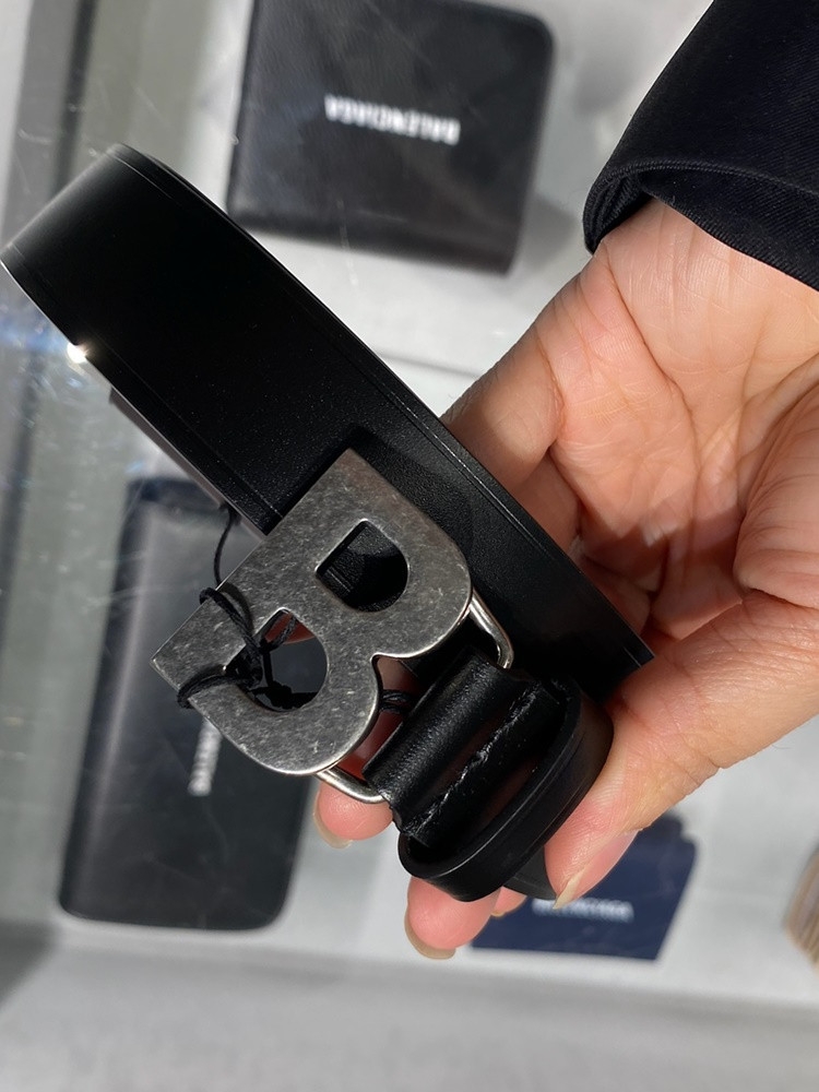 발렌시아가 우먼스 B로고 레더 벨트 BLACK 593904 | 상품 상세 | 크로켓