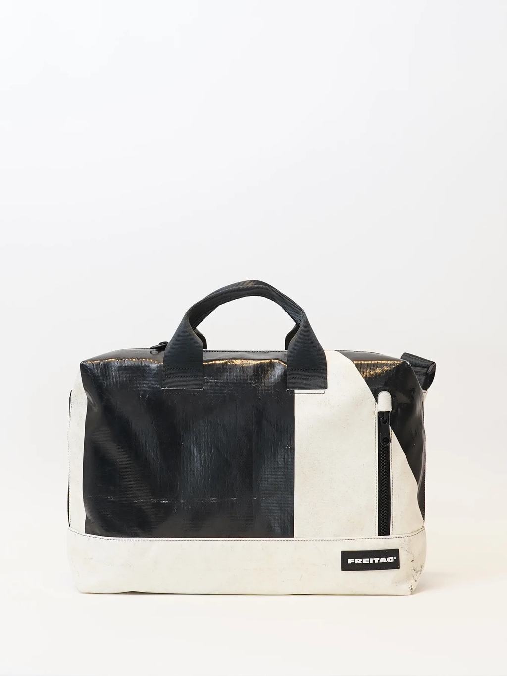 FREITAG F305 ROY 프라이탁 로이 노트북가방 블랙 & 화이트 | 상품 상세 | 크로켓